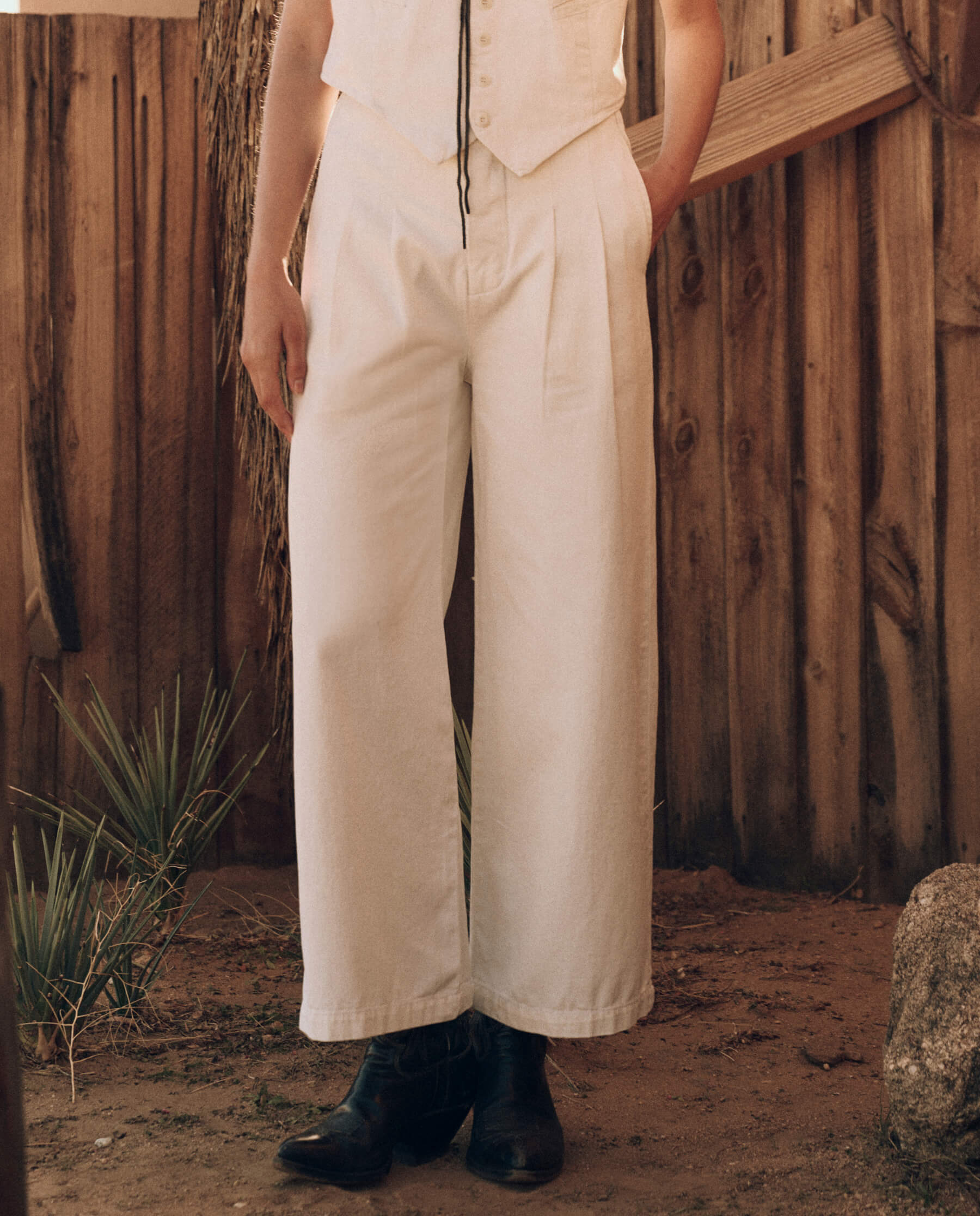 The Sculpted Trouser. -- Natural Hemp – The Great.